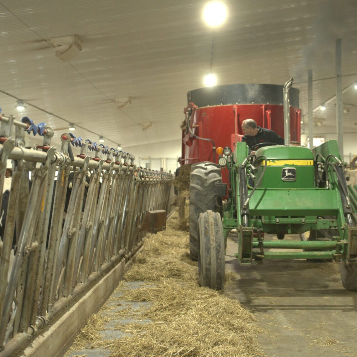 Jaylor TMR Mixers – Durable Farm Equipment for Agriculture